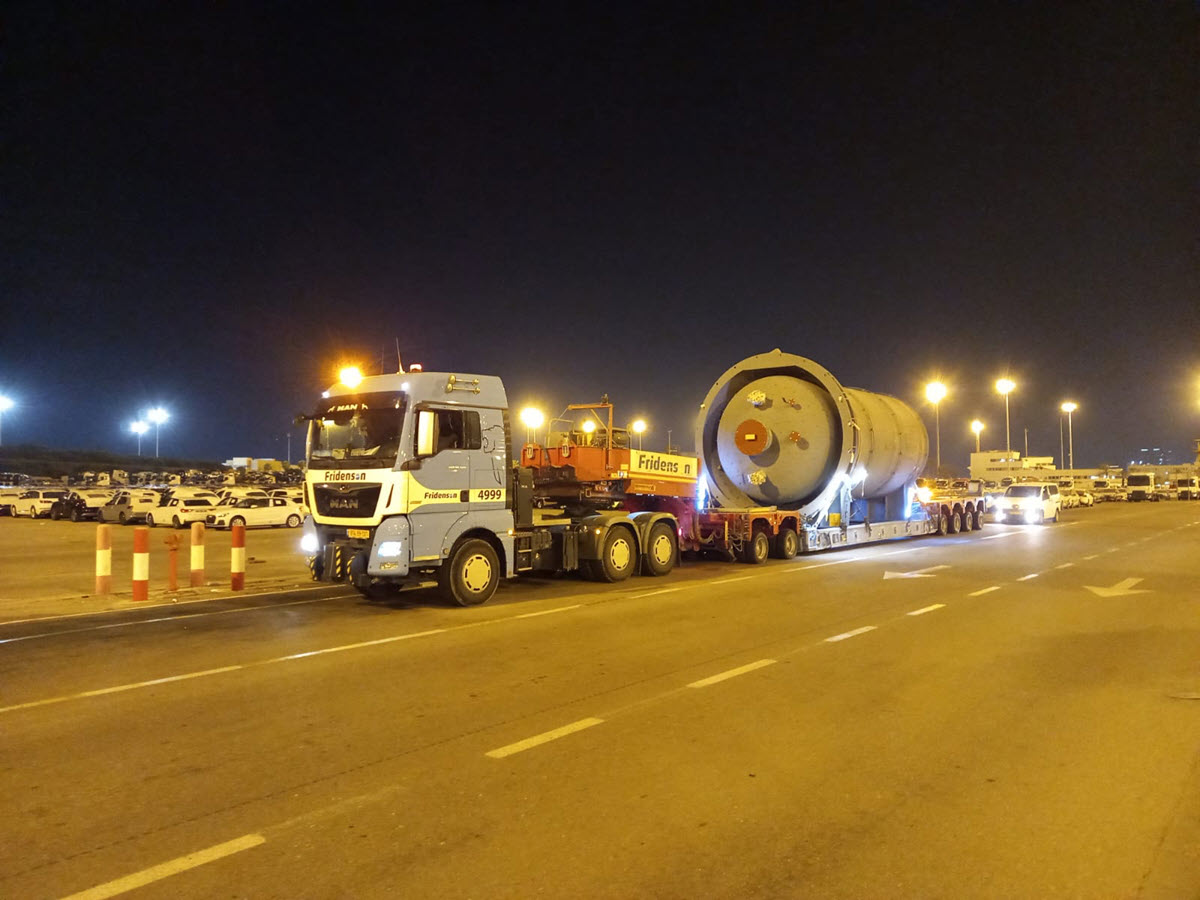Transportation of an 80-Ton Reactor for Paz Oil Refineries, Ashdod ...
